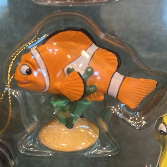 Disney | Holiday | Vintage 20 Disney Pixar Finding Nemo Storybook ...